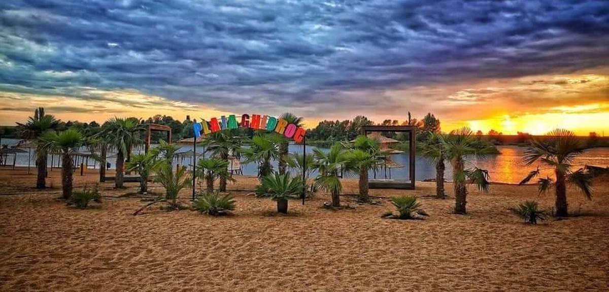 Se deschide un centru de turism la Ghioroc, supranumit și „litoralul ...